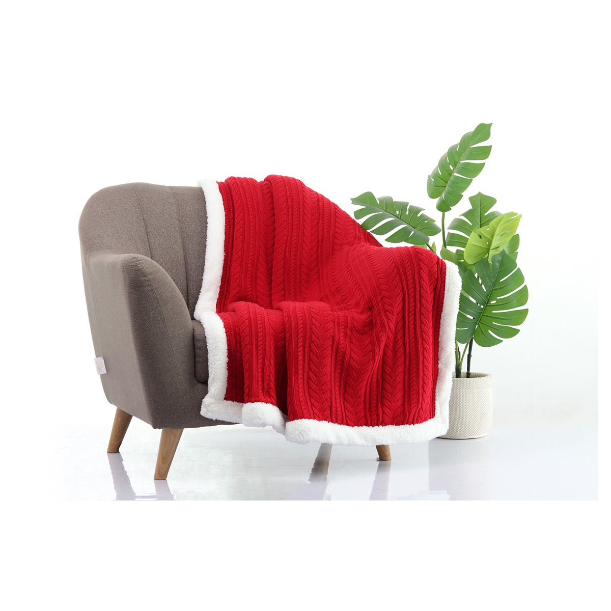 Christmas Cable Twist Red Cotton Throw – Paarizaat
